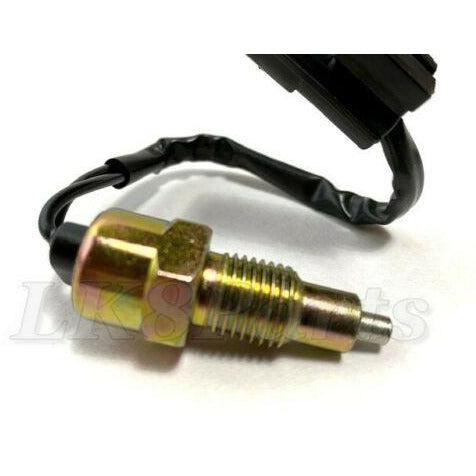 Reverse Light Switch – Lucky8 Off Road